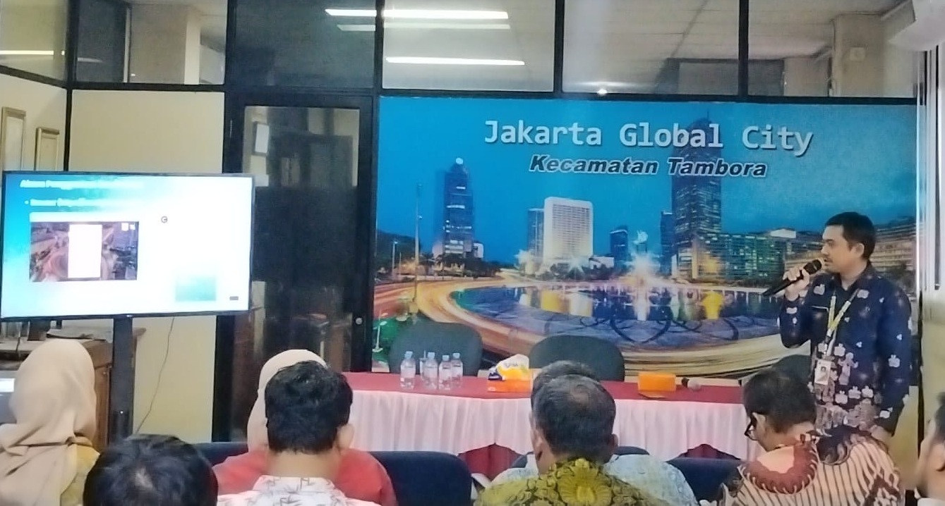 Sudis Kominfotik Jakbar Sosialisasi TTE dan Email Resmi di Tambora ...